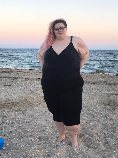 Summers in New York – Finding Evie